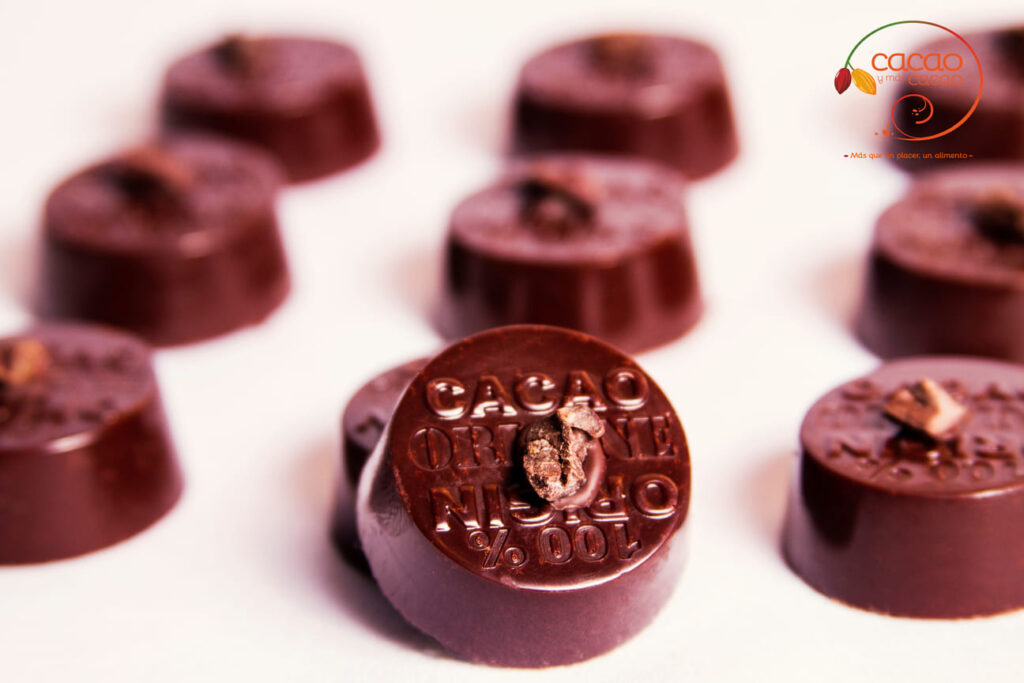 Chocolates rellenos x6 unidades - CACAO Y MAS CACAO